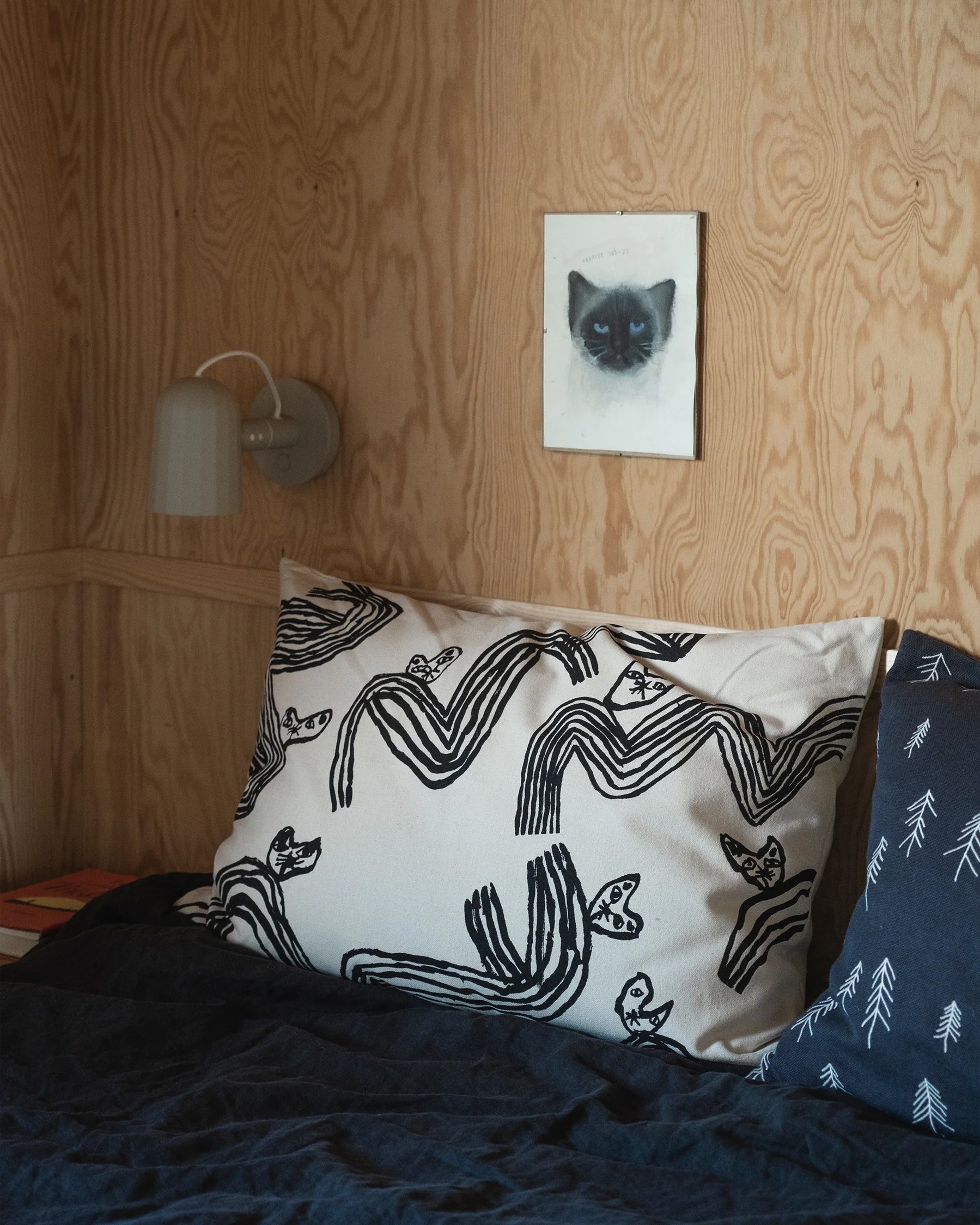 Tiger Cushion Cover, Nature – RE:FORM